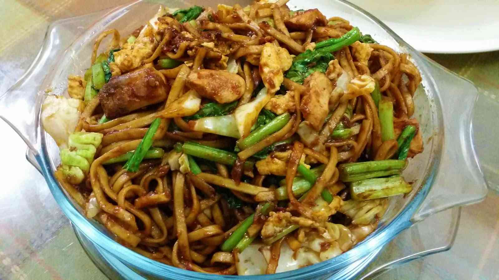 8 Jenis Mee Yang Popular Di Malaysia : King's Char Kuey Teow