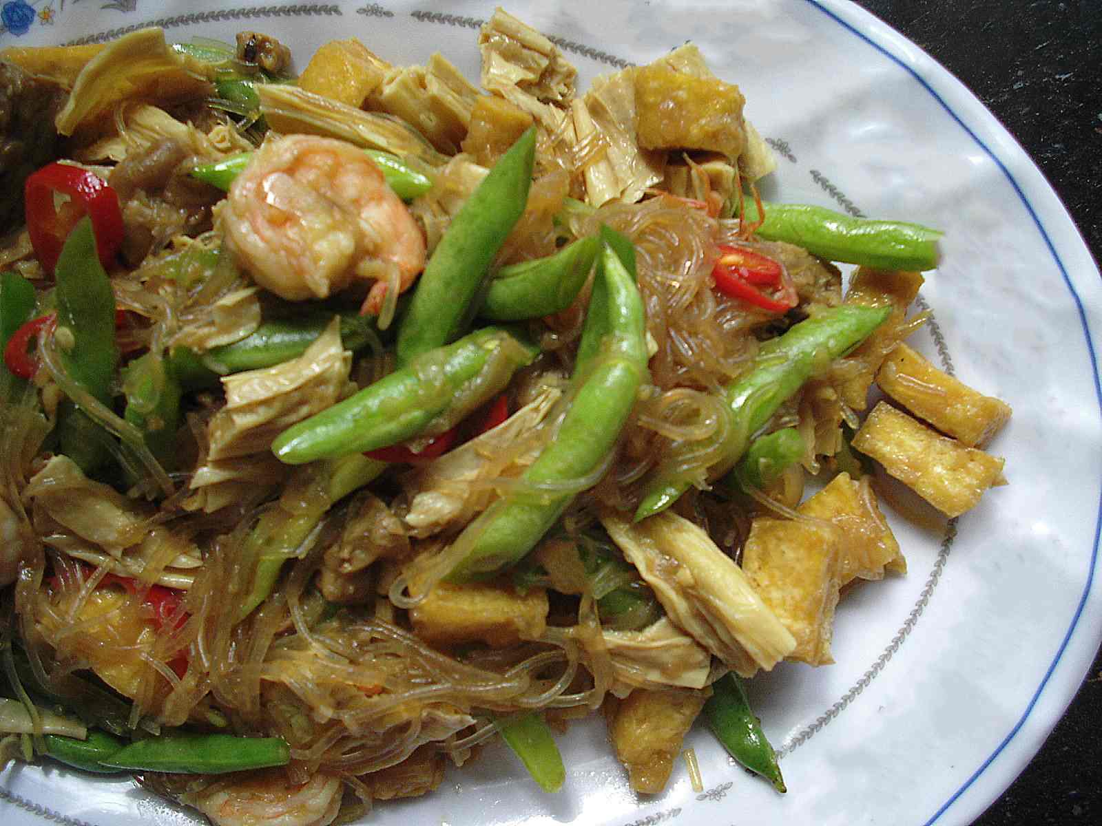 8 Jenis Mee Yang Popular Di Malaysia : King's Char Kuey Teow